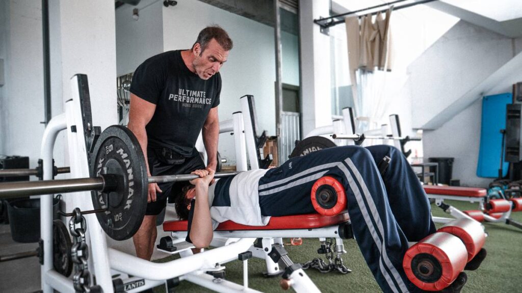 4 benefits of weight training for children